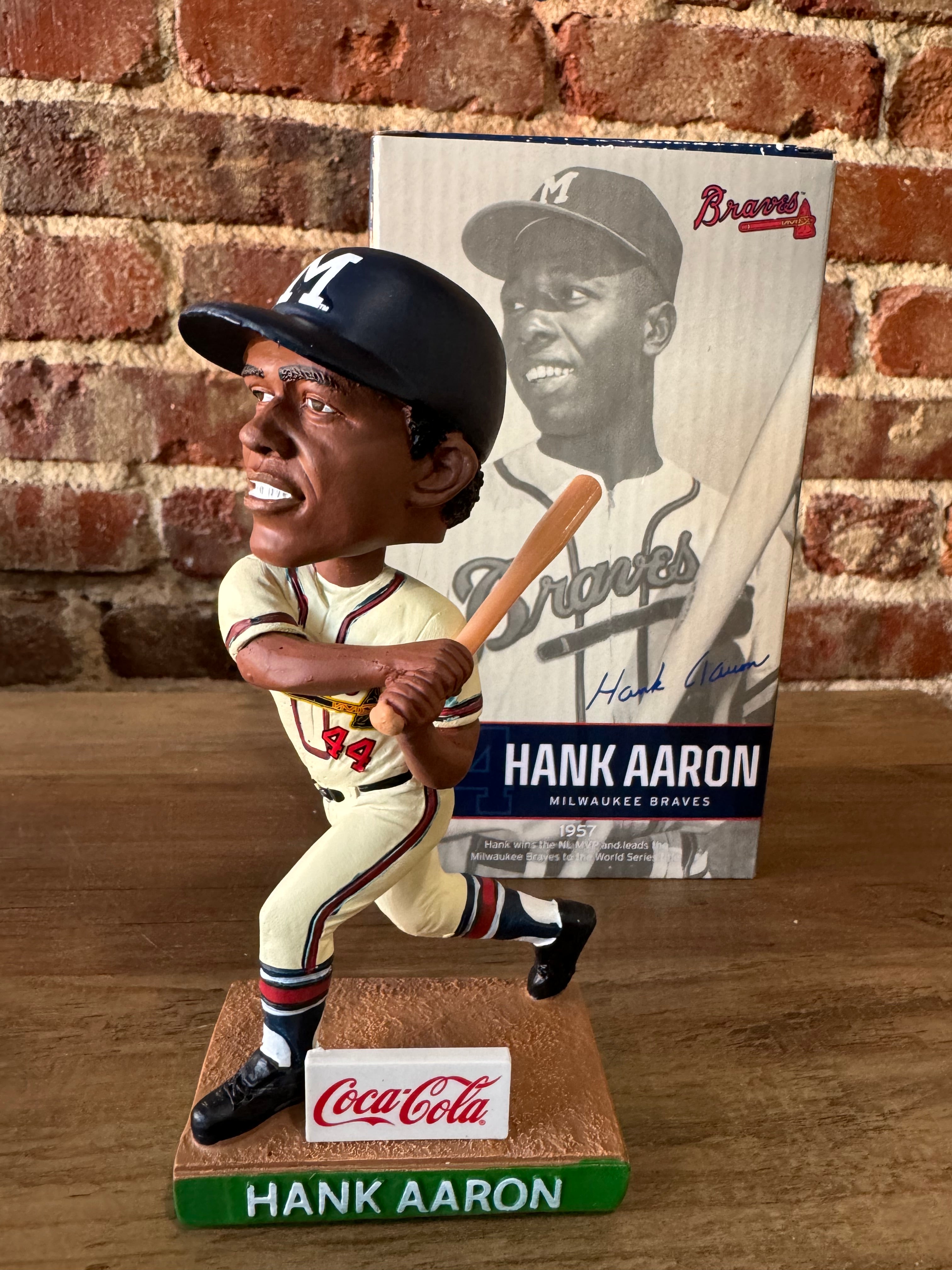 Hank Aaron Milwaukee Braves Throwback Bobblehead – Atlanta Bobbles